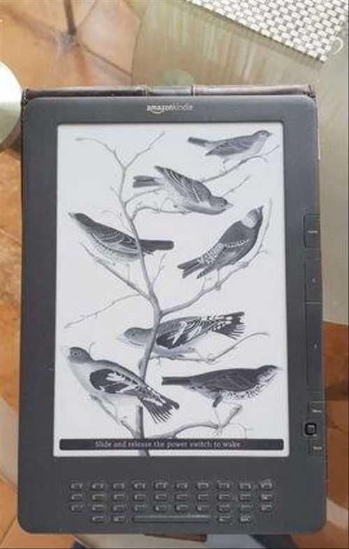 Электронная книга Kindle DX