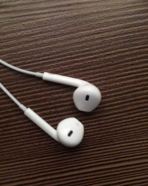 Наушники earpods