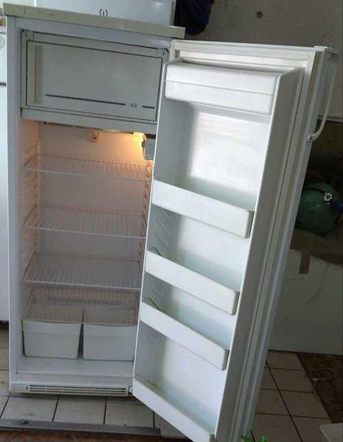 Холодильник Атлант.доставлю