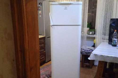 Холодильник indesit RA32G. 015