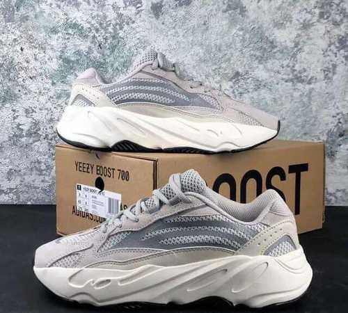 Кроссовки Adidas Yeezy Boost 700