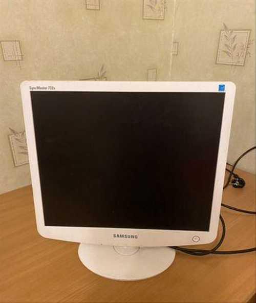 Монитор Samsung SyncMaster 732n