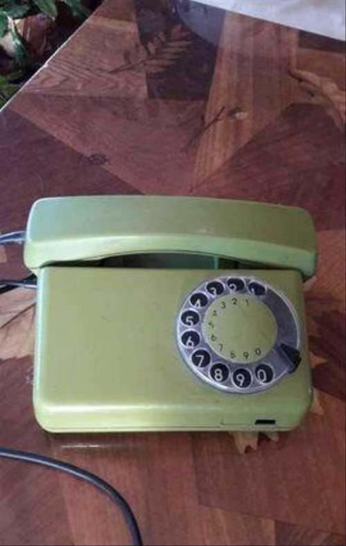 Советский телефон дисковый