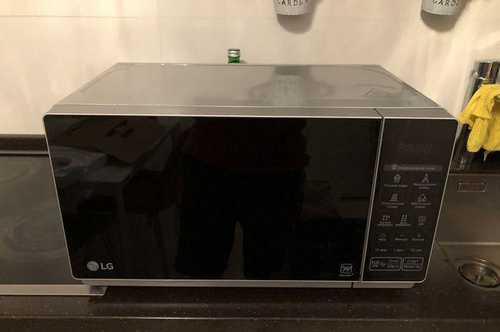 Микроволновая печь LG MS-2043HS