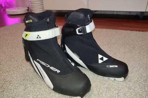 Лыжные ботинки Fischer RC Skate (EU 39)