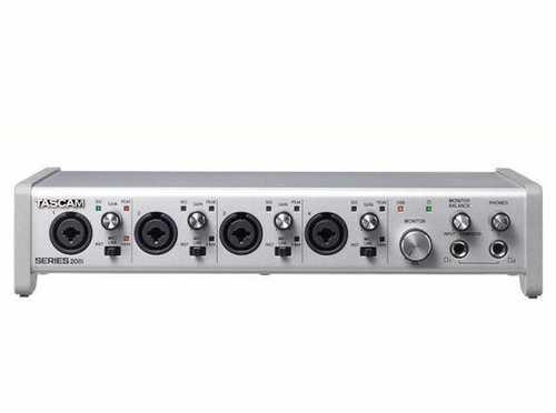 Tascam Series 208i