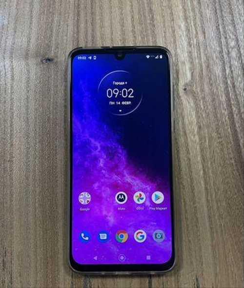 Motorola One zoom