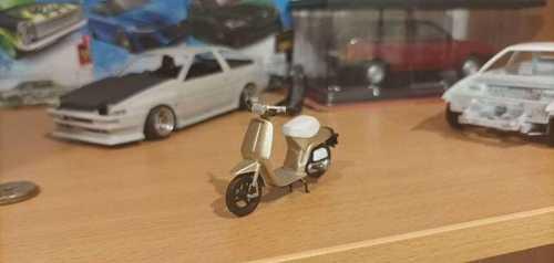 Модель мотоцикла Honda tact 1:24 tamiya