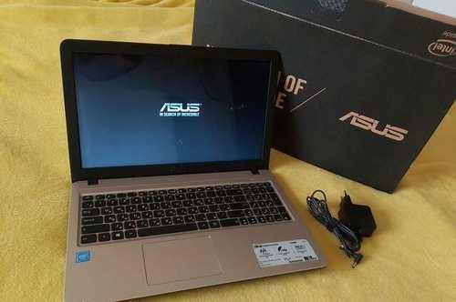 В коробке, как новый Asus X540 15.6 500GB Win-10