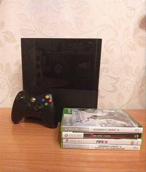 Xbox 360E 500GB + 4 игры