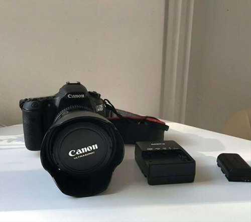 Зеркальный фотоаппарат canon EOS 60d и объектив EF