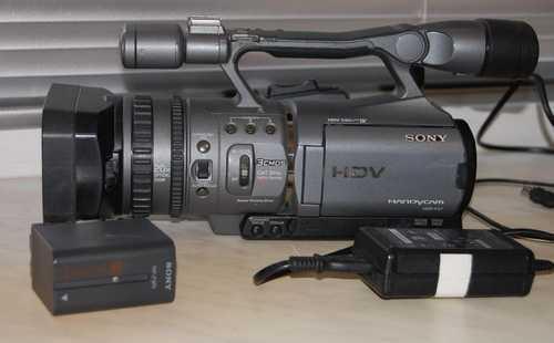 Видеокамера Sony HDR-FX7E