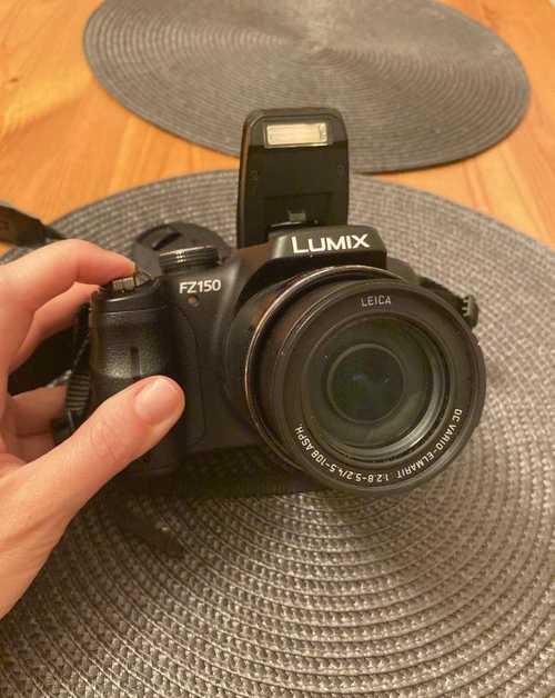 Цифровой фотоаппарат Panasonic Lumix DMC-FZ150 (чё
