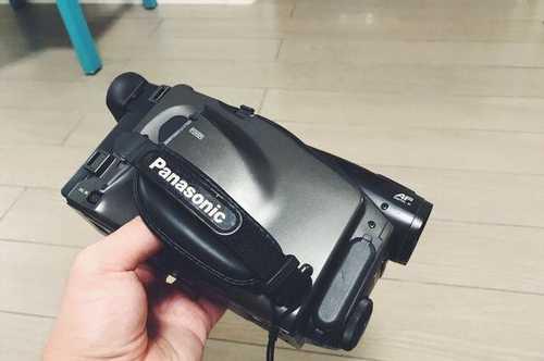 Видеокамера Panasonic A5 1995 года