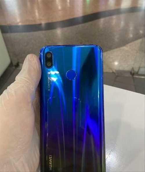 Телефон Huawei Nova 3