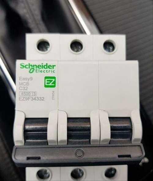 Автоматический выключатель шнайдер 3х полюсной