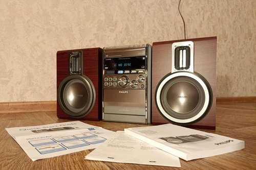 Музыкальный центр Philips MCM760