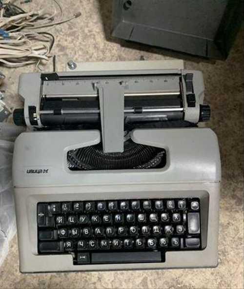 Пишущая машинка ивица-м