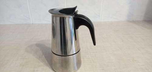 Гейзерная кофеварка Irit IRH-453 серебристый, черн