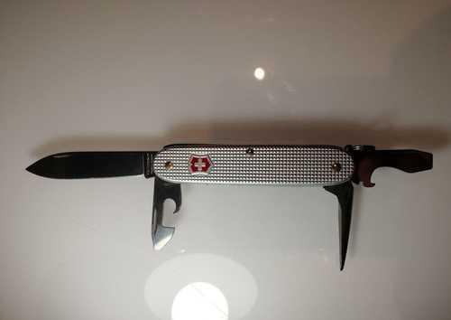 Нож Victorinox Pioneer 93 мм модель 0.8201.26