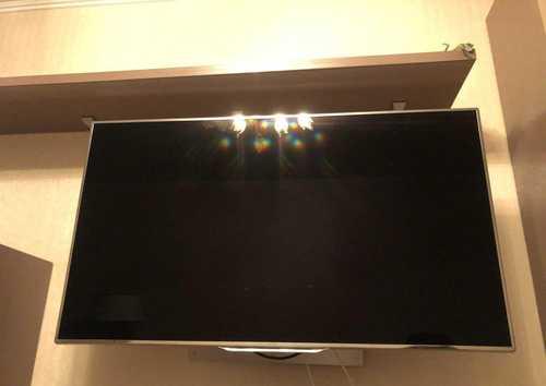 Телевизор Philips 55" 55PFL7007T/12 Smart Led TV