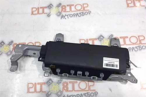 Подушка безопасности колен Lexus GS 350 2007-2012