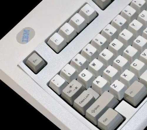 Клавиатура IBM Model M