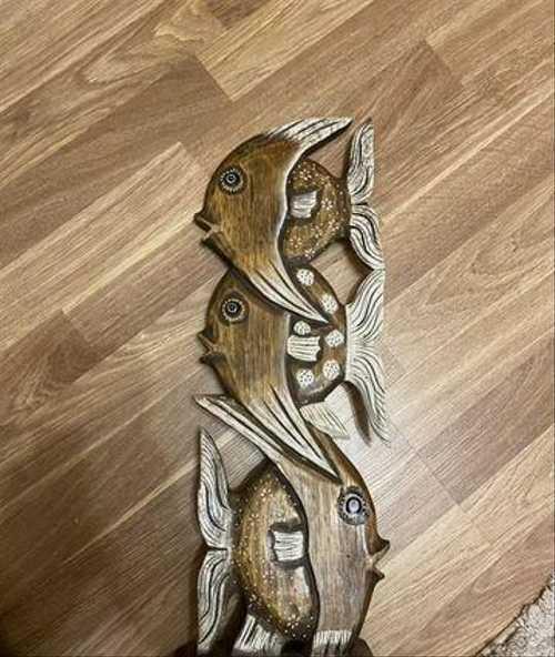 Резное панно из дерева рыбки, статуэтка из дерева