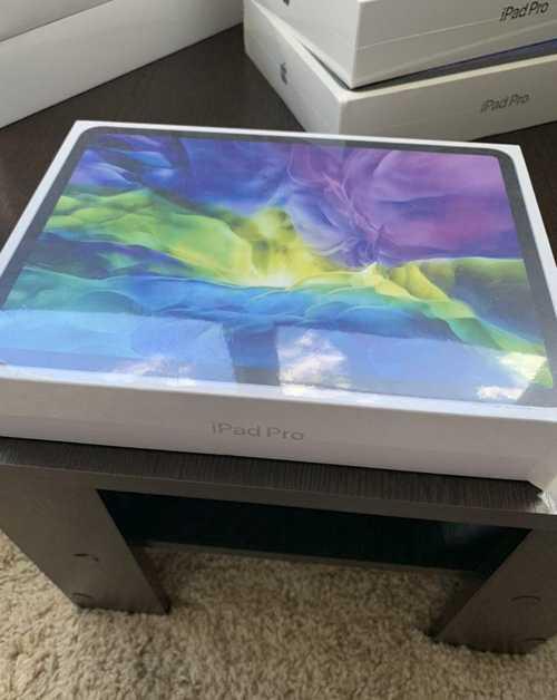 iPad Pro 11 128gb WiFi Celluar 2020 год