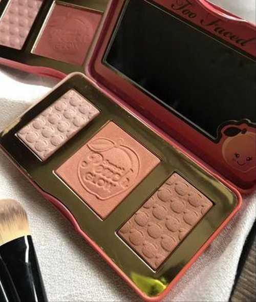 Палетка румян и хайлайтеры Too Faced