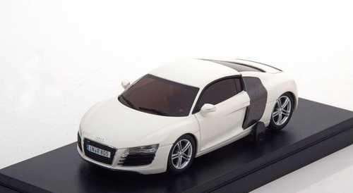 Модель авто 1\43 Audi R8 2006 Kyosho