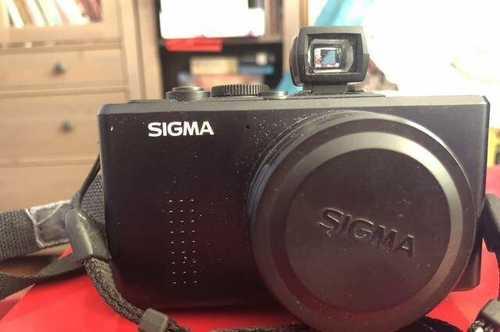 Компактный фотоаппарат Sigma DP2