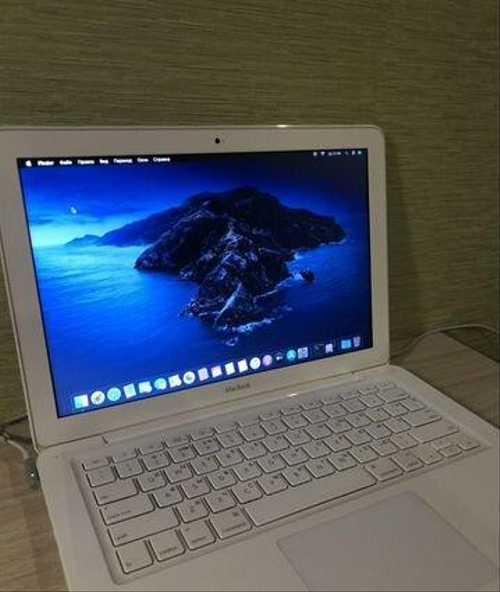 Apple MacBook 2010 white