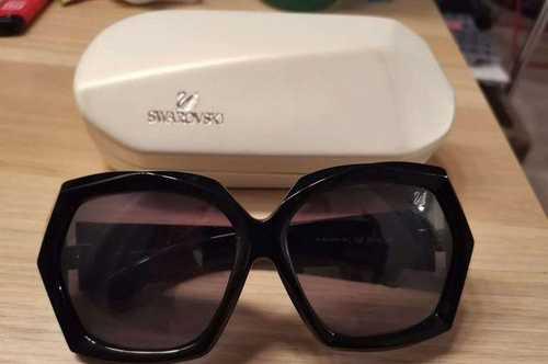 Очки солнцезащитные swarovski