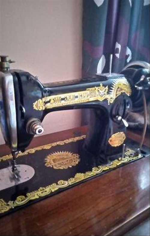 Раритетная швейная машина