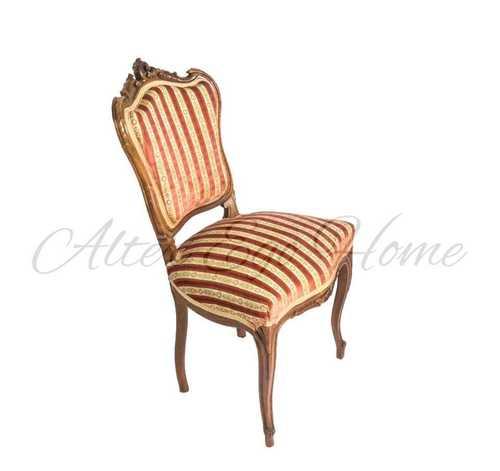 Комплект антикварных стульев с красно-золотистой о