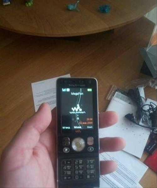 Sony Ericsson W910i в коллекцию
