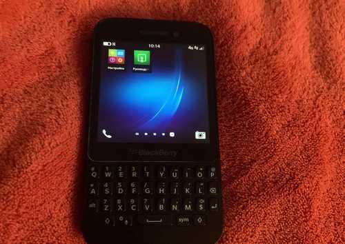BlackBerry Q5
