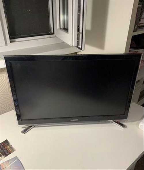 Телевизор Samsung UE22H5600 22"