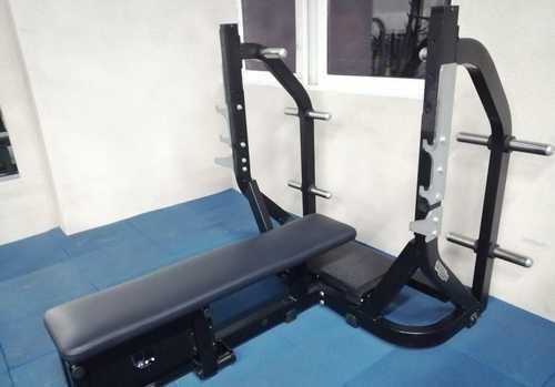 Скамья для жима Technogym Pure strength olympic fl