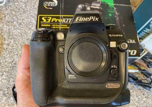 Fujifilm Finepix S3 Pro Зеркальный фотоаппарат