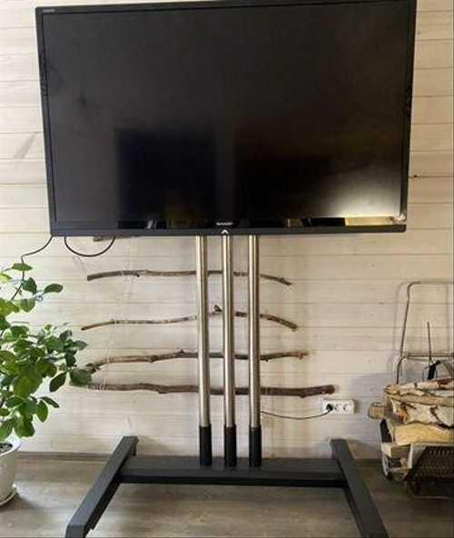 Передвижная напольная стойка для телевизора