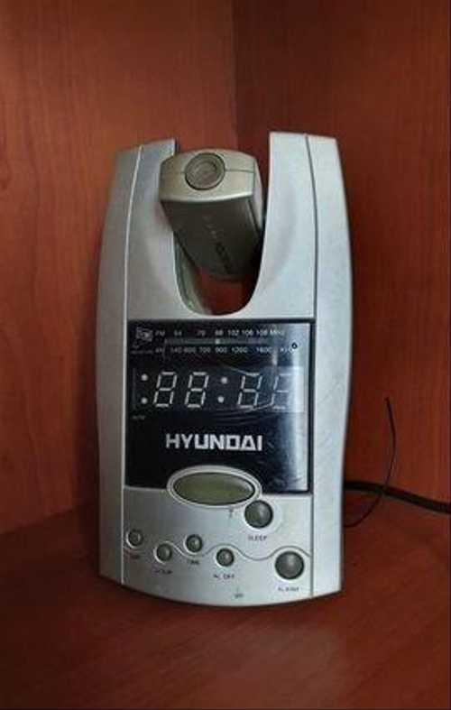 Радио-часы-будильник hyundai