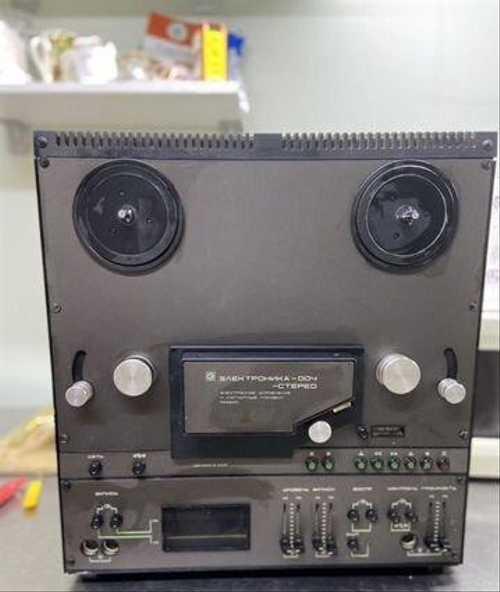Катушечный магнитофон электроника 004