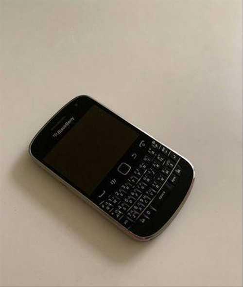 Телефон BlackBerry Bold 9900 возможен торг