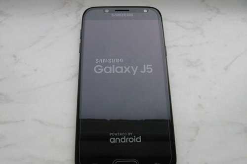 Мобильный телефон Samsung Galaxy J5 16GB (2017)