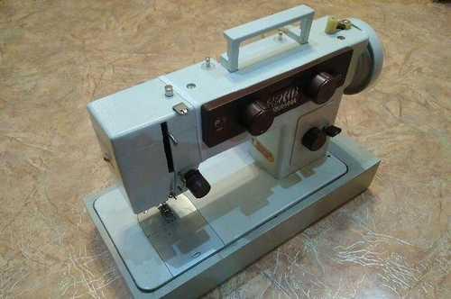 Швейная машинка Чайка 144А