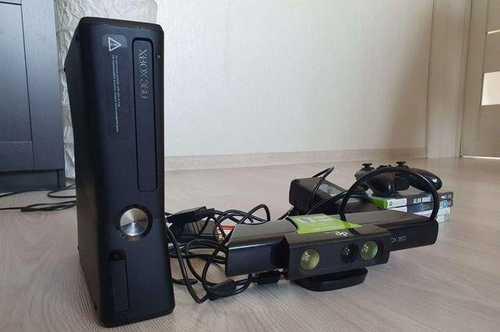 Xbox360 Slim + Kinect, 4 игры, геймпад (не работае