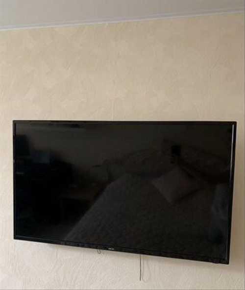 Телевизор 42" (107 см) LED dexp F42C7000E черный