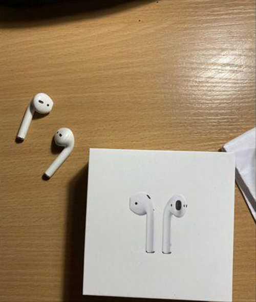 Зарядить наушник без кейса. Коробка от AIRPODS 2. AIRPODS Pro 2 коробка. Коробка аирподс 2 оригинал. Оригинальная коробка AIRPODS 2.